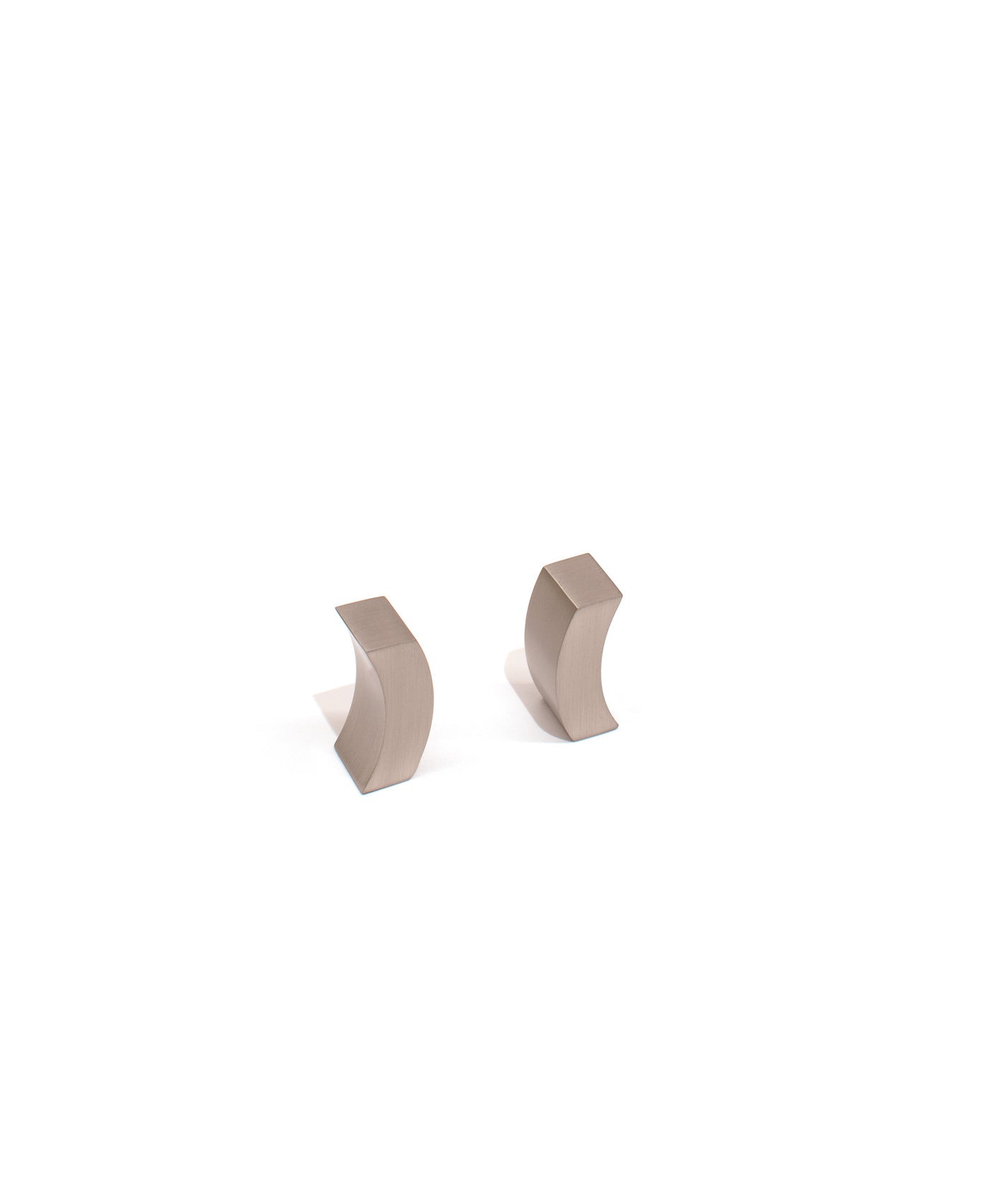Hoffman Hardware | Satin Nickel Small Curve Right