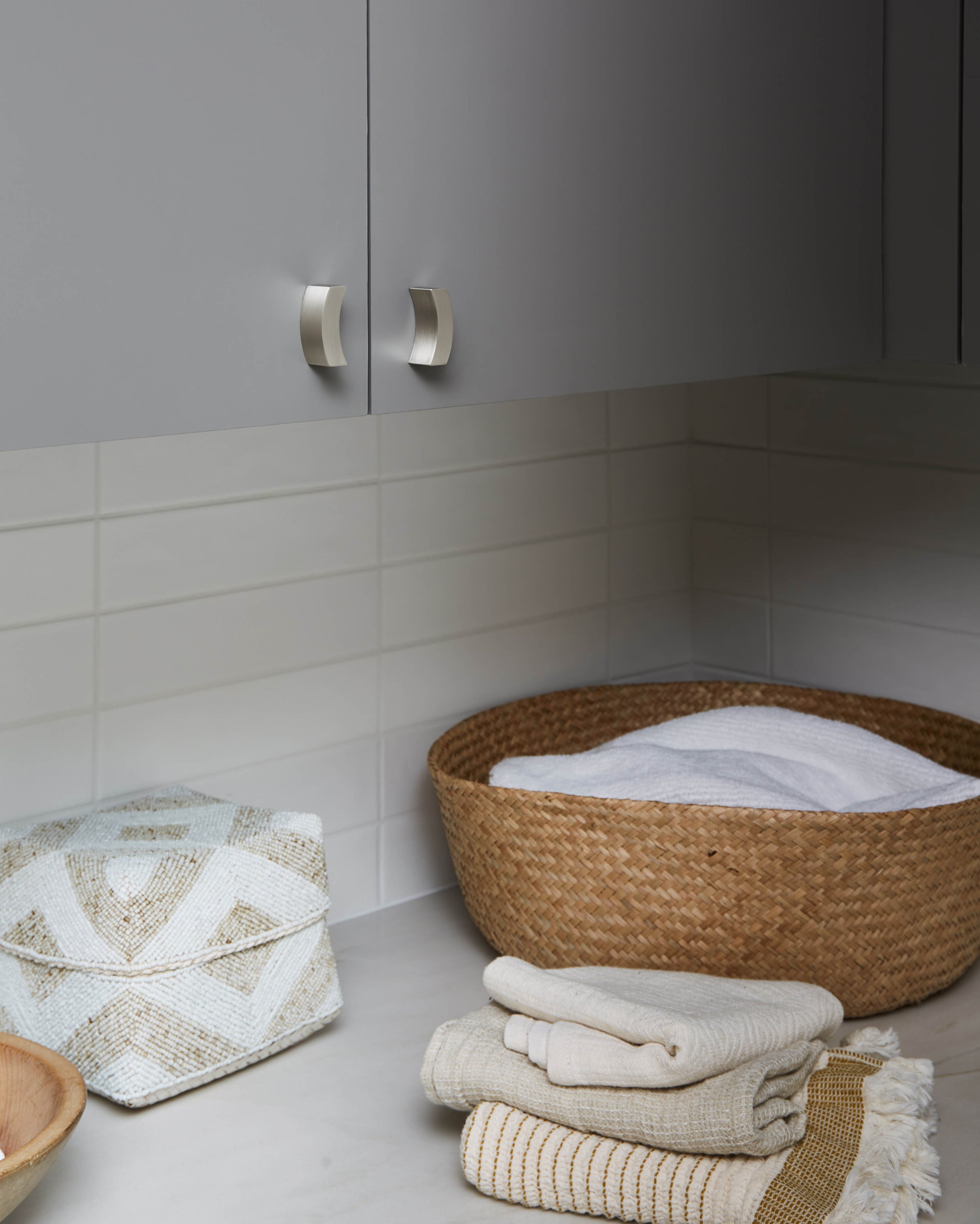 Hoffman Hardware | Satin Nickel Small Curve Left